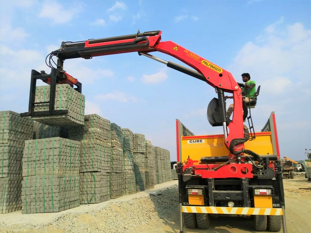 PK 15500 A + Brick Stack Grapple | PALFINGER